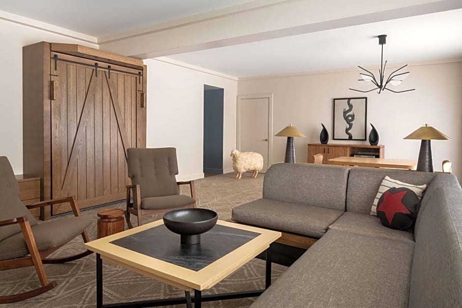 Hyatt Regency Lost Pines Resort | Reservations Center
