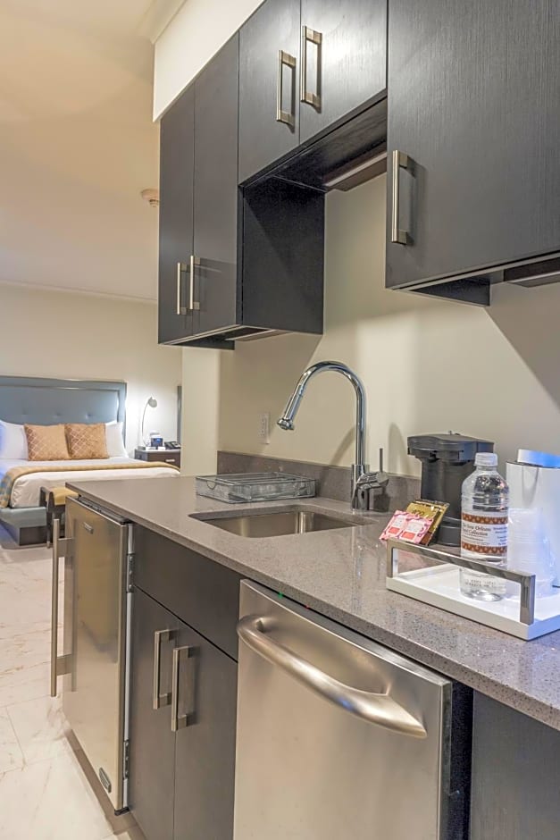 The Jung Hotel & Residences