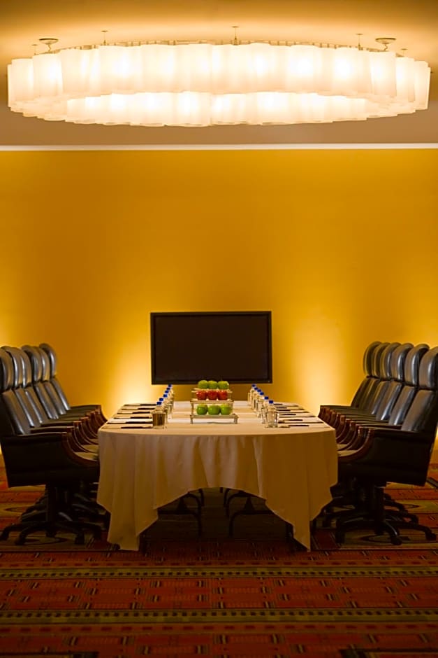 Long Island Marriott | Reservations Center