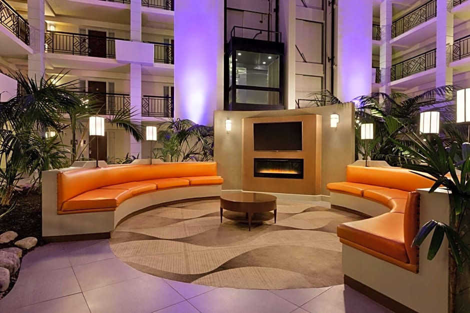 Embassy Suites By Hilton Hotel Piscataway-Somerset