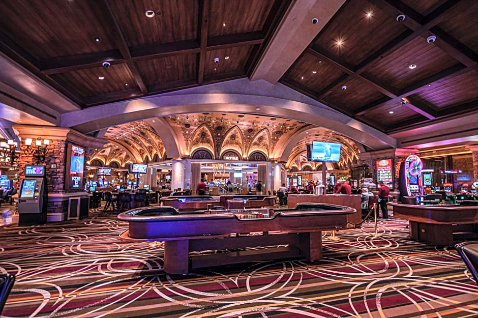 Green Valley Ranch Resort And Spa | Reservations Center