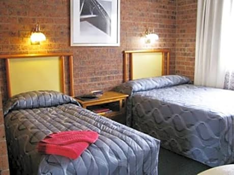 The Wayfarer Motel - Guest Reservations