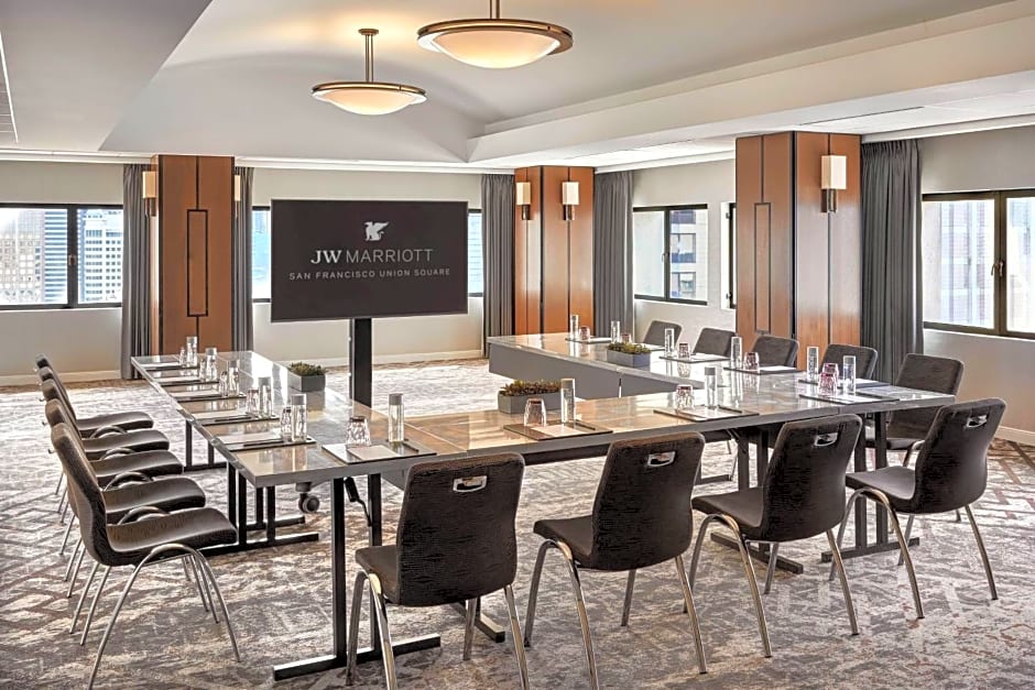 JW Marriott San Francisco Union Square | Reservations Center
