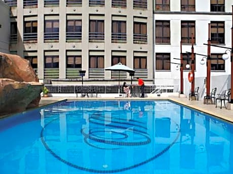 Merdeka Palace Hotel & Suites - Guest Reservations