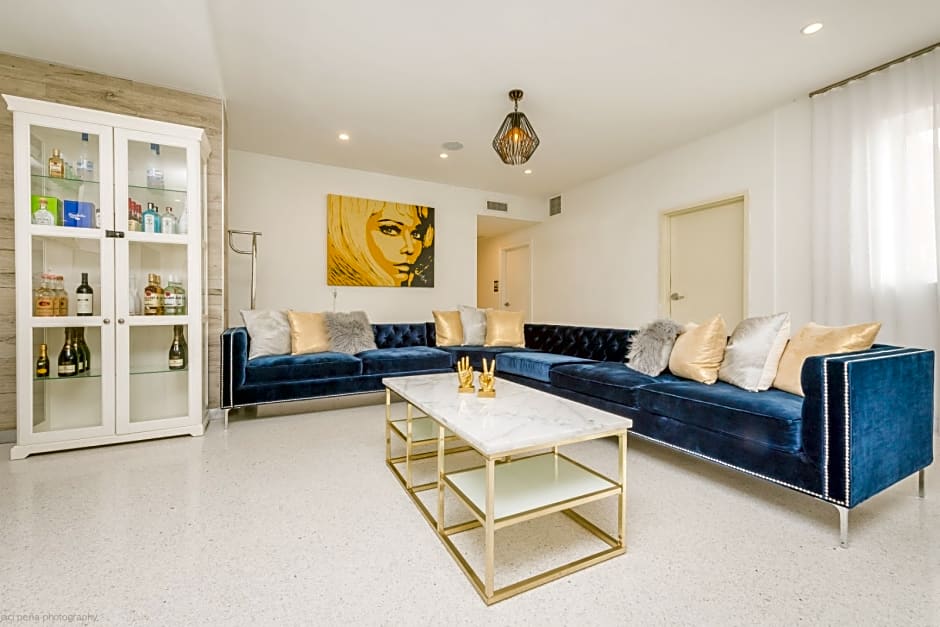 Hotel Belleza Miami Beach