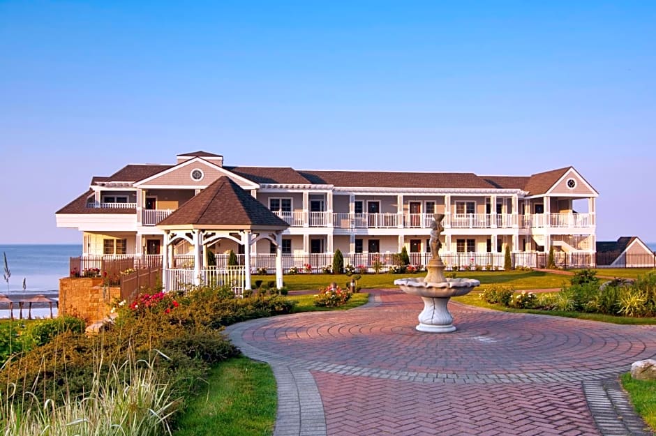 Water's Edge Resort & Spa