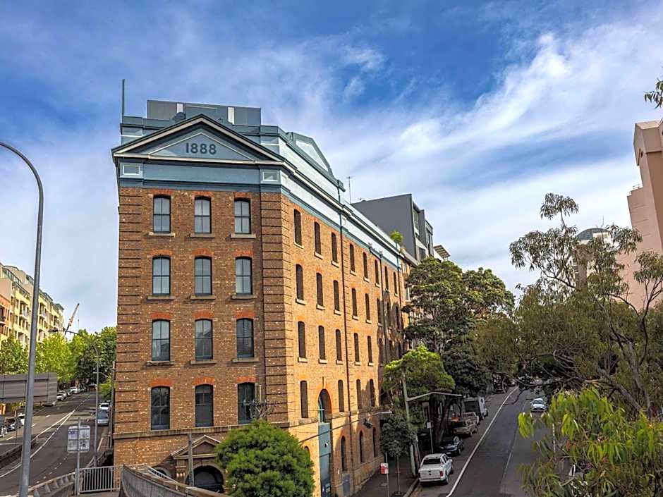 Hotel Woolstore 1888, Sydney - Handwritten Collection