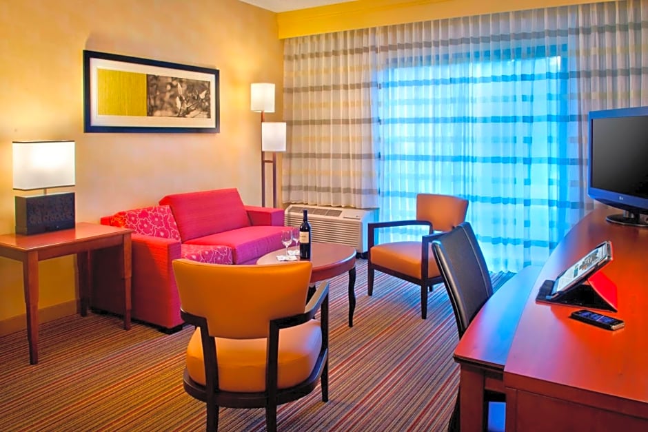 Courtyard by Marriott Mt. Laurel Cherry Hill | Reservations Center