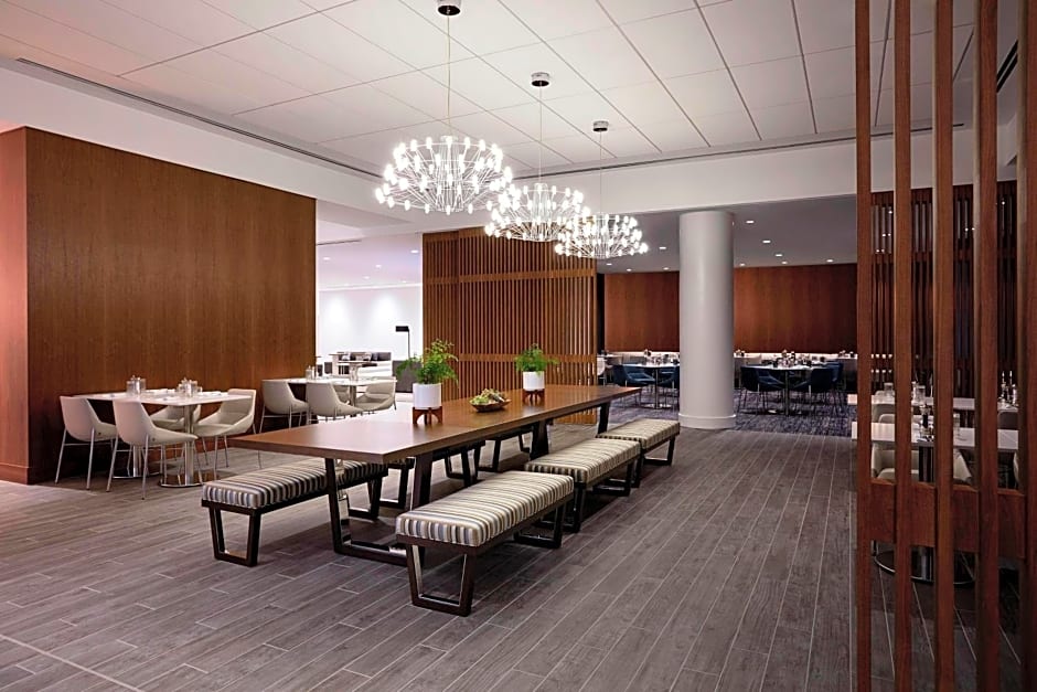 Long Island Marriott | Reservations Center