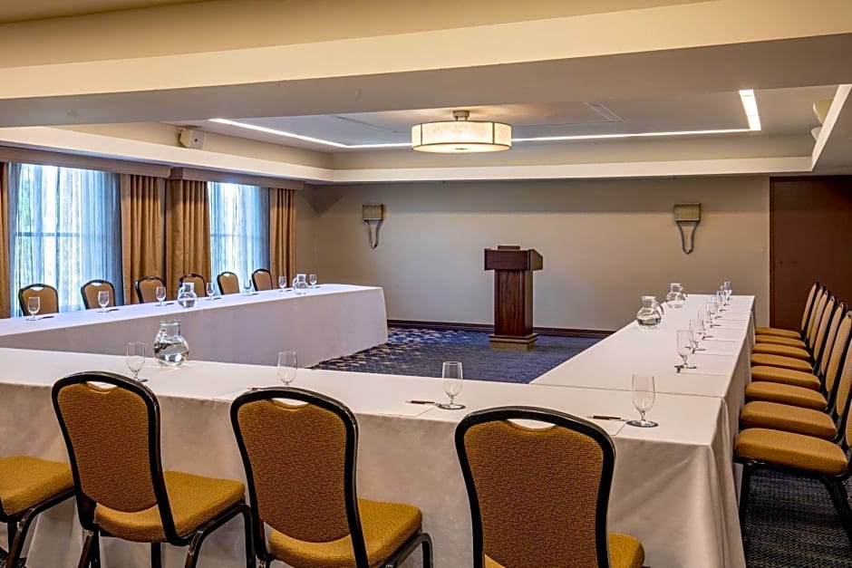 Sheraton Boston Needham Hotel | Reservations Center