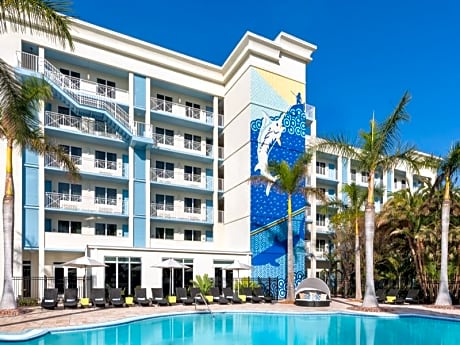 blue flamingo resort key west