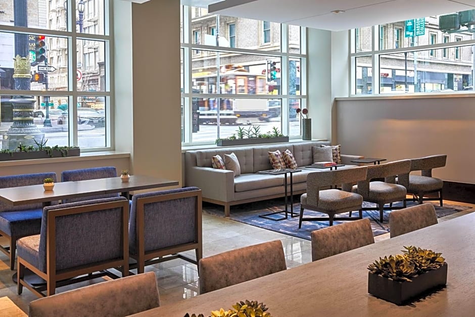 San Francisco Marriott Union Square | Reservations Center