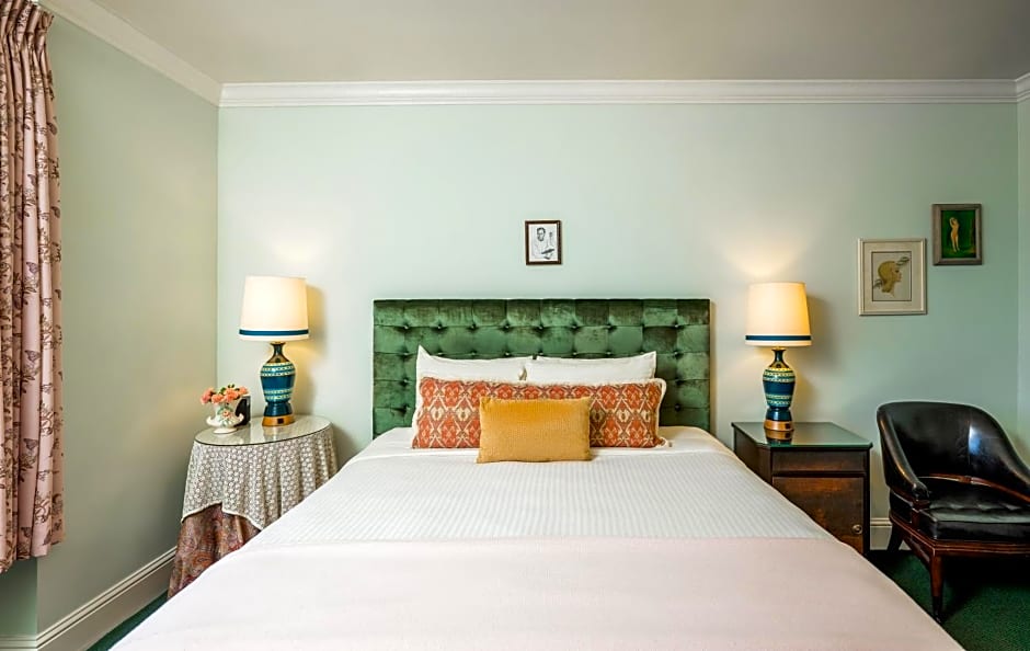 The Pontchartrain Hotel