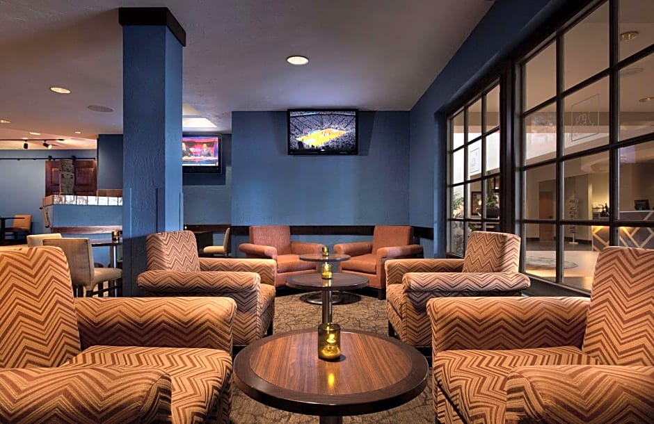 Embassy Suites by Hilton Phoenix Tempe
