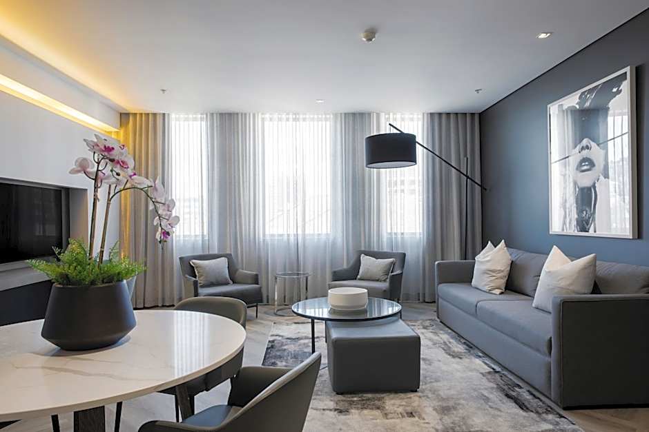 The Capital 15 on Orange Hotel & Spa