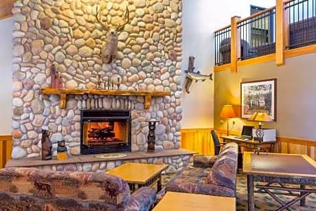 AmericInn By Wyndham Wisconsin Dells - Guest Reservations