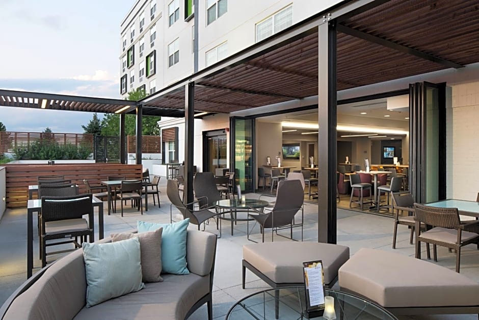 Courtyard by Marriott Denver Airport at Gateway Park