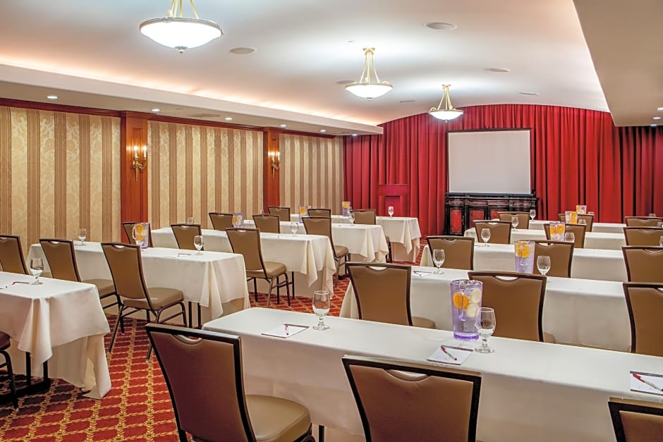 Portland Regency Hotel & Spa