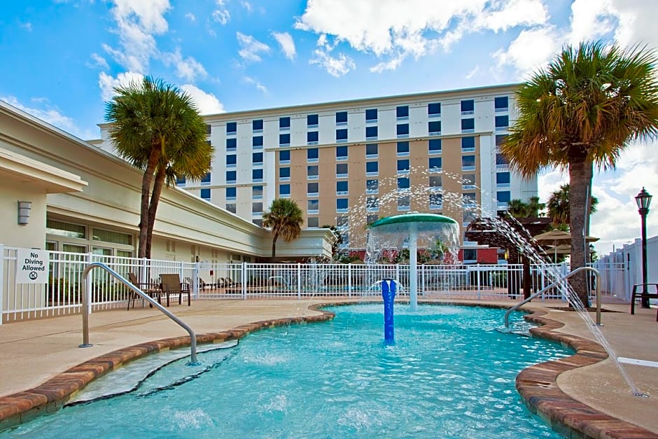 Holiday Inn & Suites Across From Universal Orlando