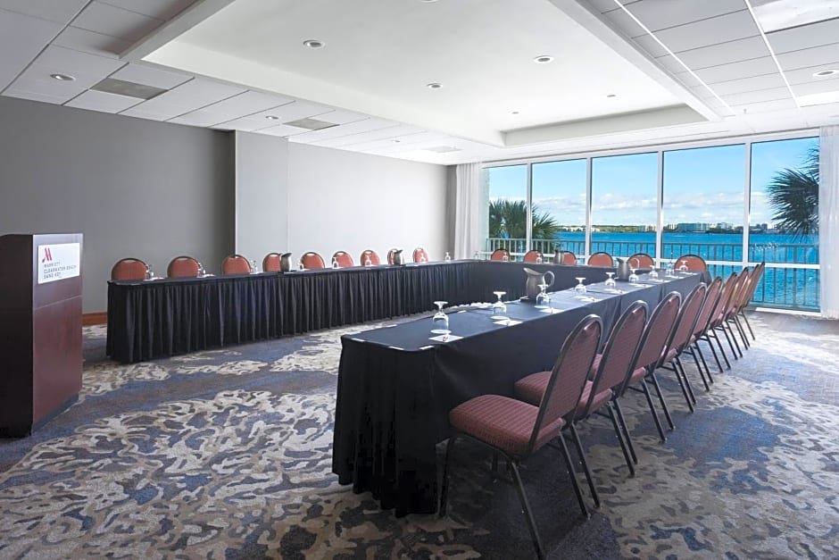 Clearwater Beach Marriott Suites On Sand Key | Reservations Center