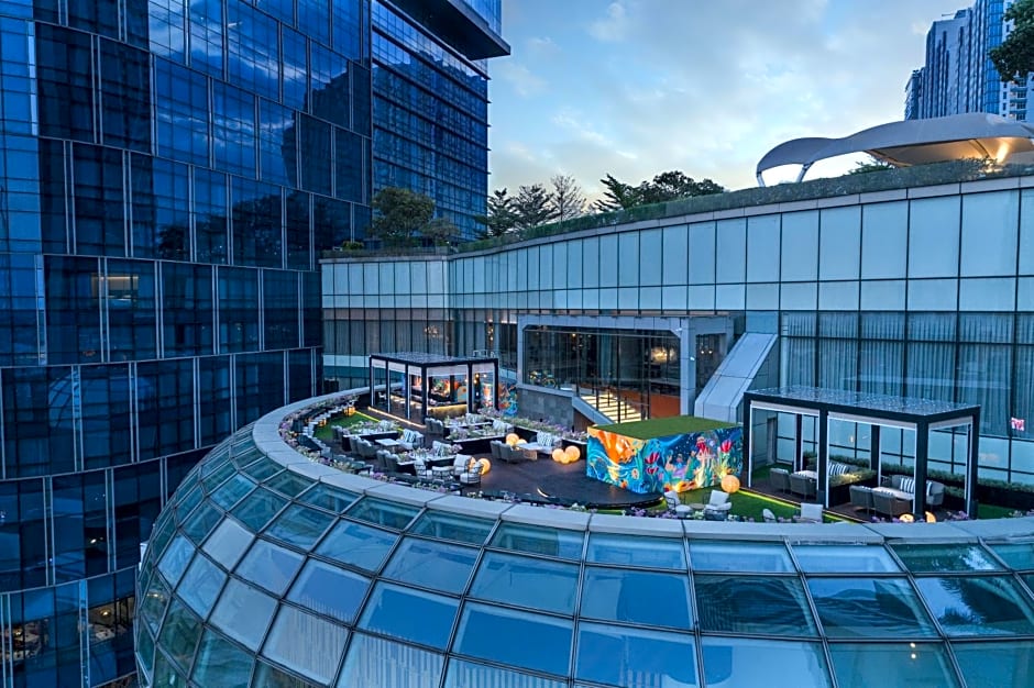 Four Points by Sheraton Surabaya, Pakuwon Indah | Reservations Center