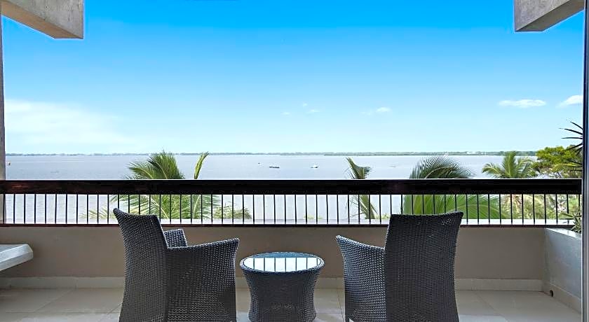 Amagi Lagoon Resort & Spa