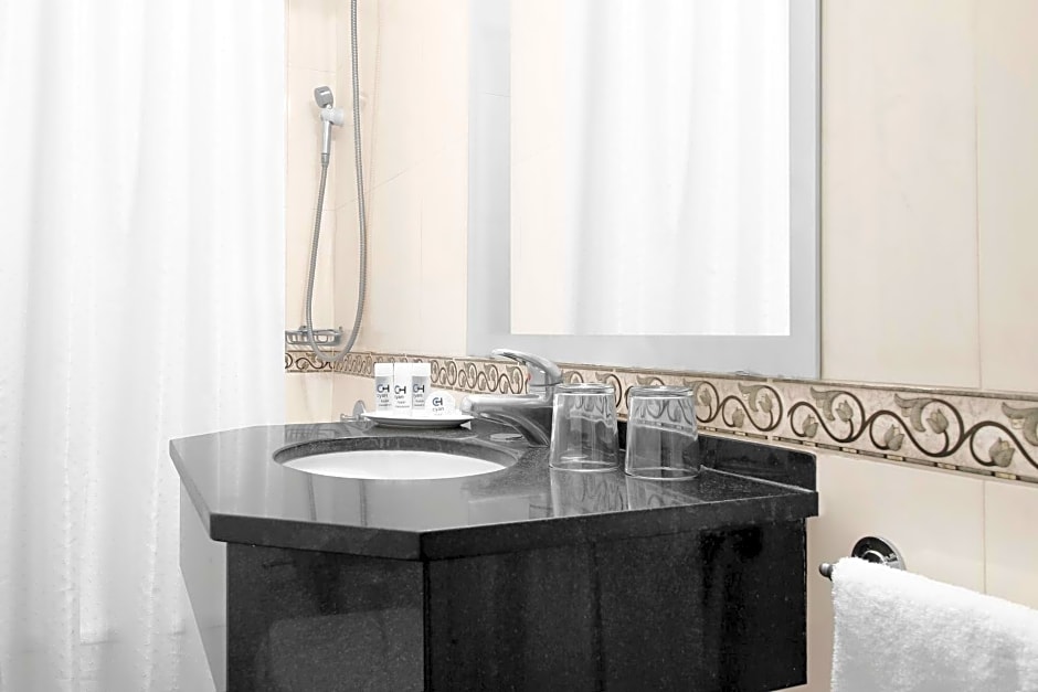 Cyan Hotel de Las Americas