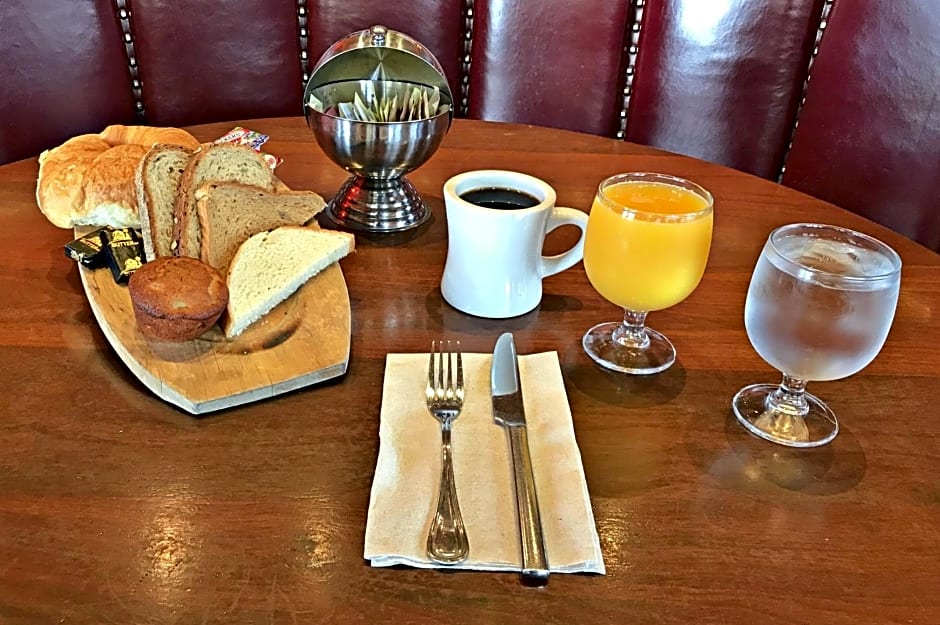 Dream South Beach by Hyatt | Reservations Center