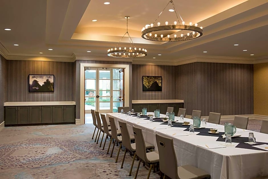 DoubleTree By Hilton Dallas - Love Field