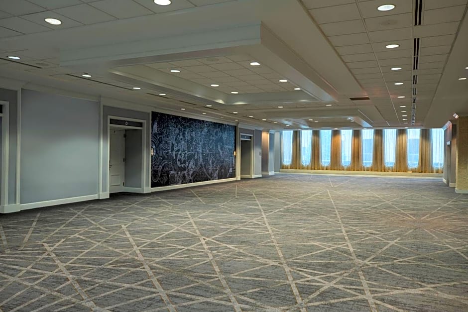 Renaissance by Marriott Columbus Downtown Hotel