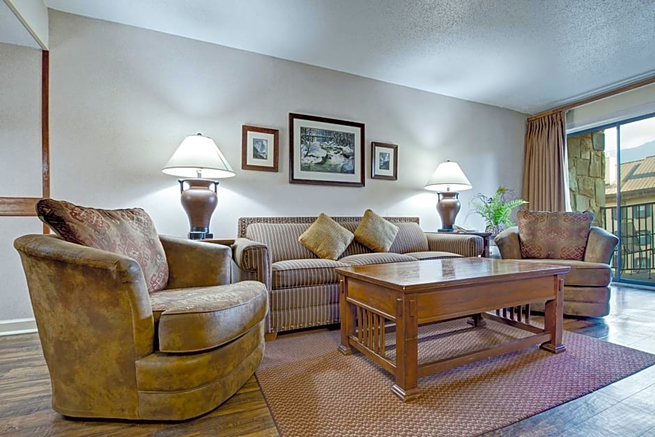 Gatlinburg Town Square By Exploria Resorts