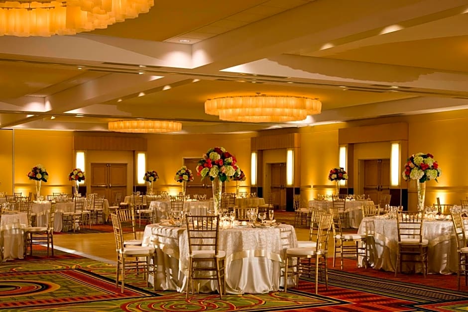 Long Island Marriott | Reservations Center