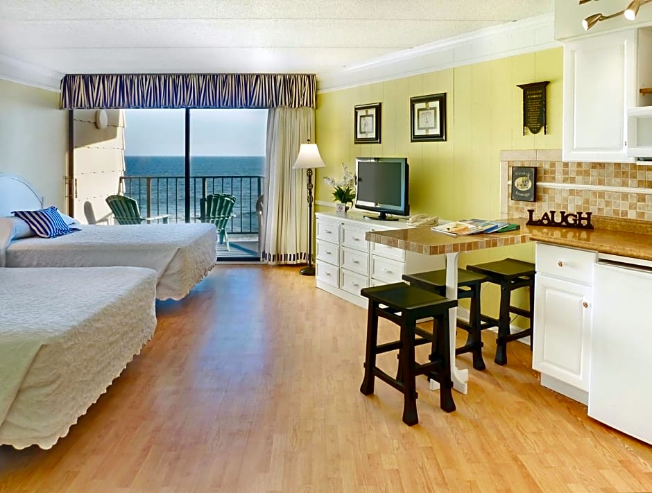 Oceanfront Litchfield Inn | Reservations Center
