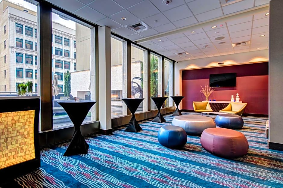 Hilton Motif Seattle