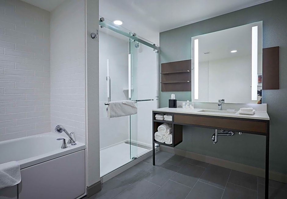 Hilton Garden Inn Corning Downtown