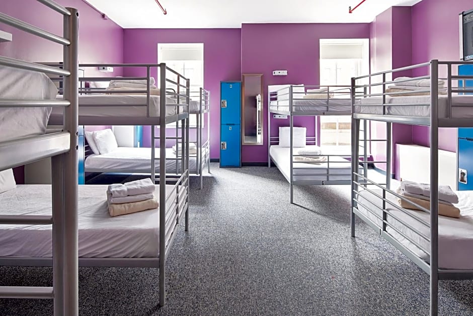 HI NYC Hostel