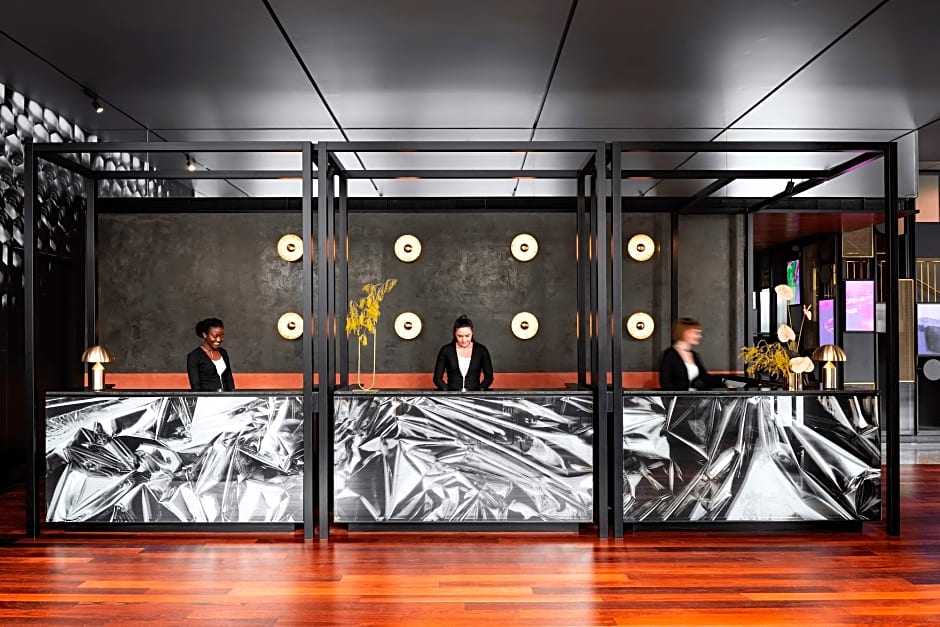 QT Perth - Guest Reservations