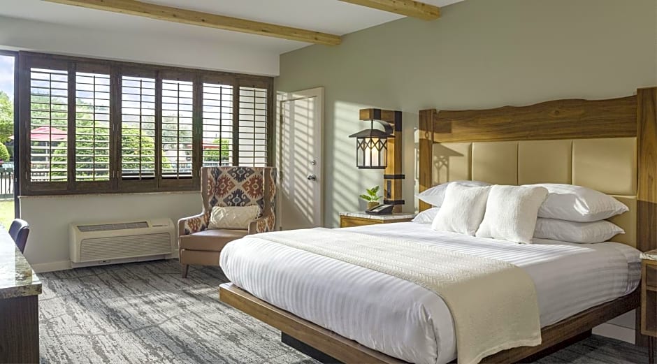 High Peaks Resort