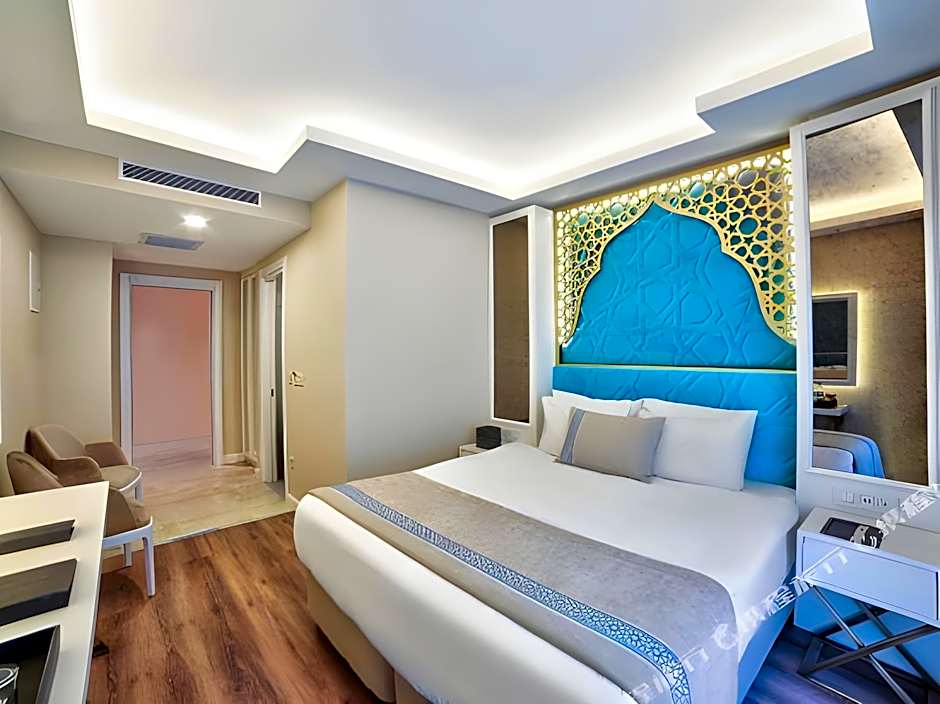 Great Fortune Design Hotel