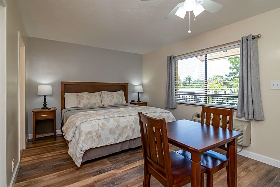 The Fairways Inn of Naples