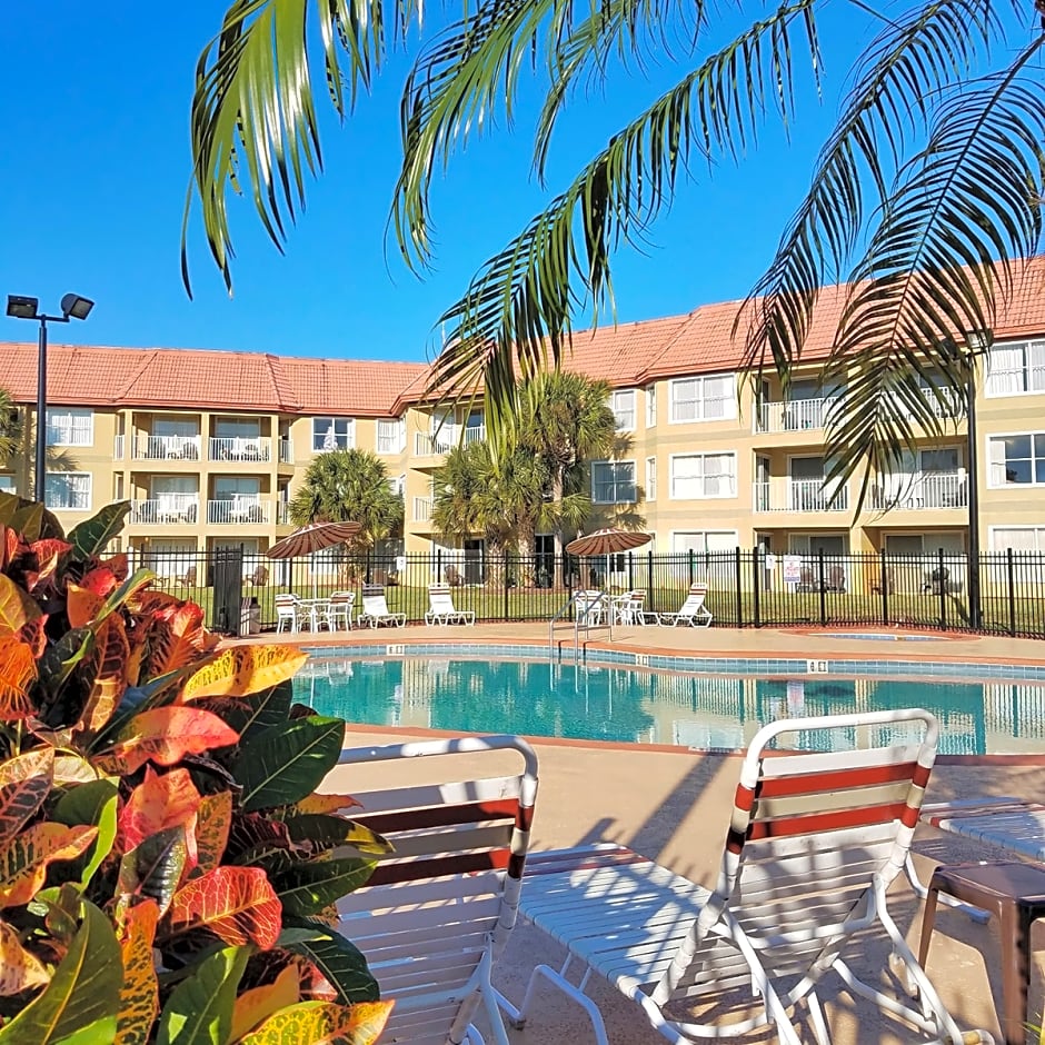 Parc Corniche Condominium Suites | Reservations Center