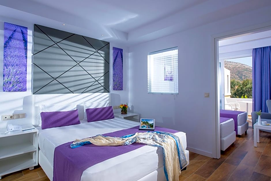 Fodele Beach Water Park Resort