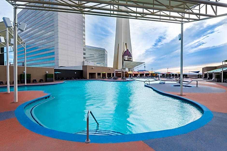 stratosphere pool open