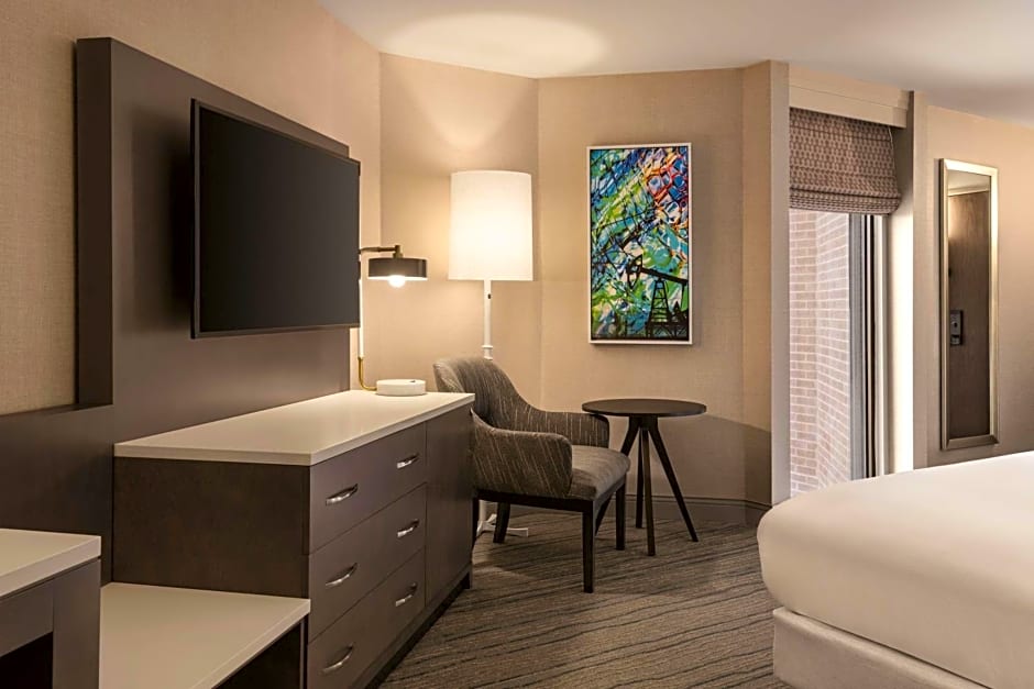 Hilton DFW Lakes Executive Conference Center | Reservations Center
