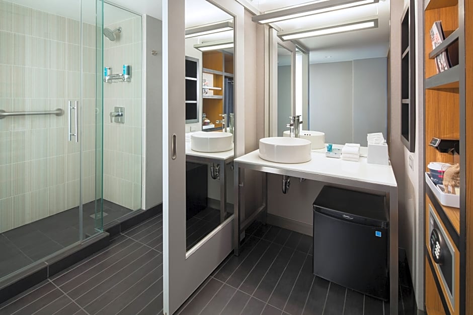 Aloft San Francisco Airport Millbrae | Bookonline.com