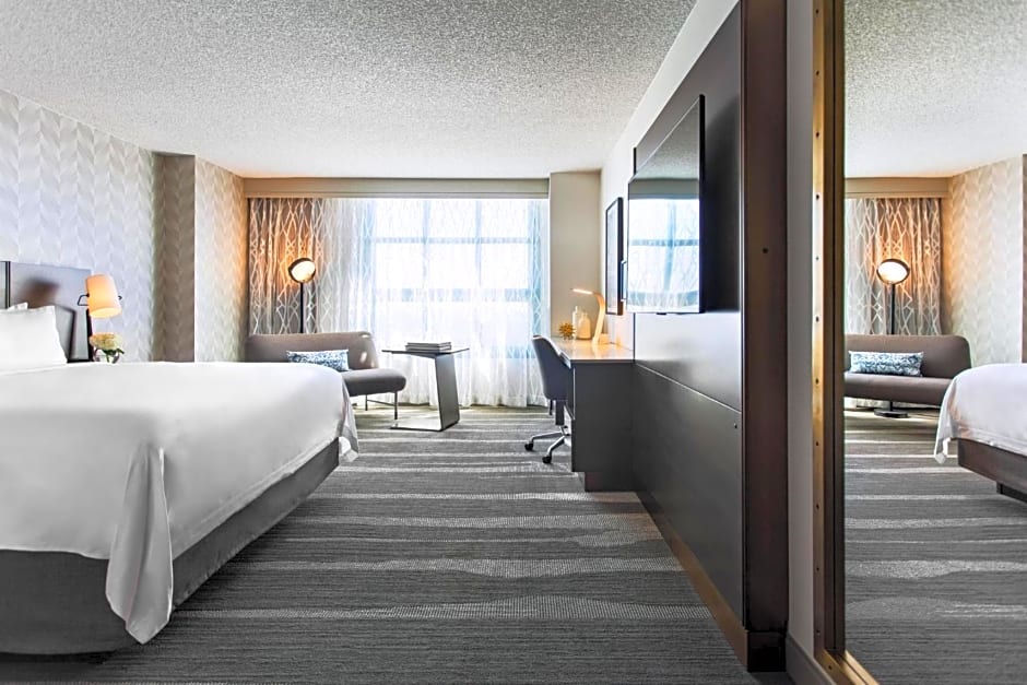 Renaissance Los Angeles Airport Hotel | Reservations Center