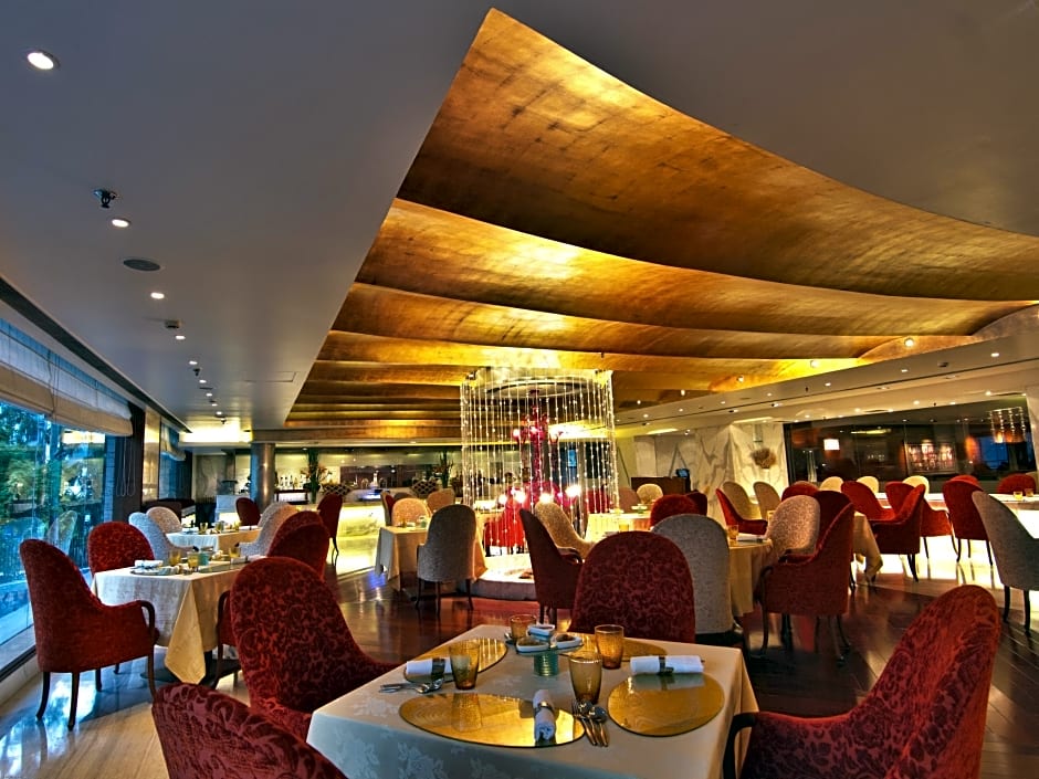 Jaypee Siddharth Hotel