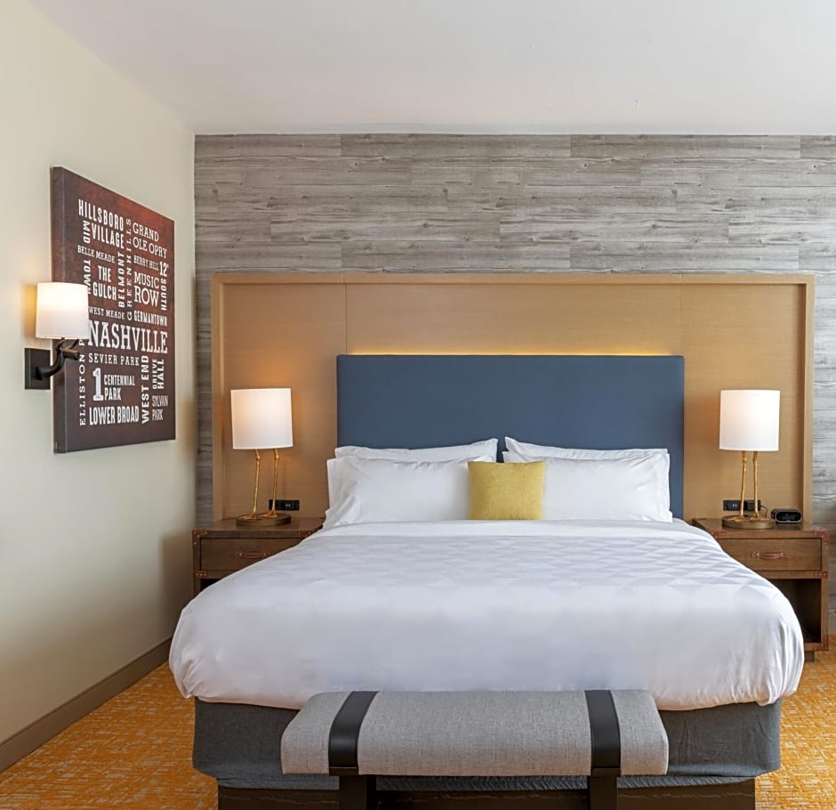 Holiday Inn & Suites Nashville Downtown - Broadway